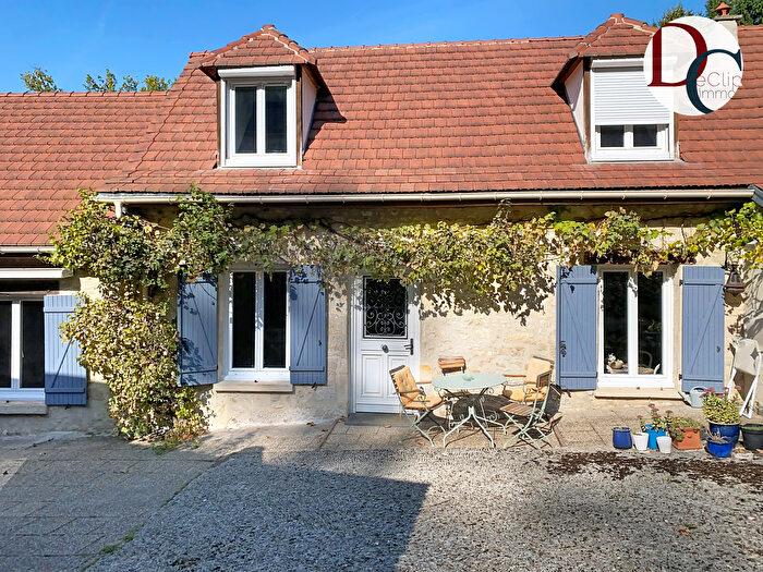 Maison 9 pièces à vendre - Verneuil-en-Halatte