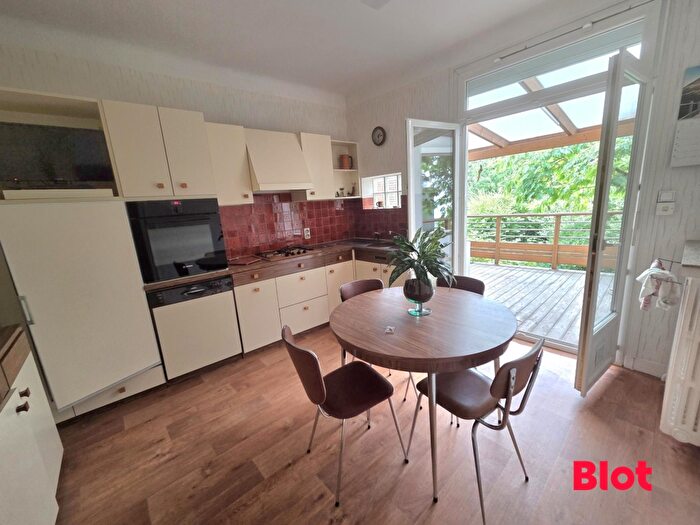 Maison 6 pièces à vendre à Quartiers Sud-Ouest, Sainte-Thérèse