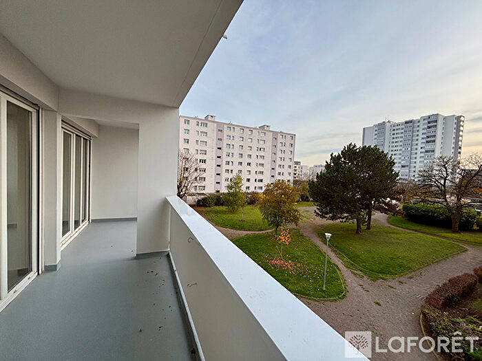 Appartement à vendre - Hoenheim - 3 pièces - 2 chambres