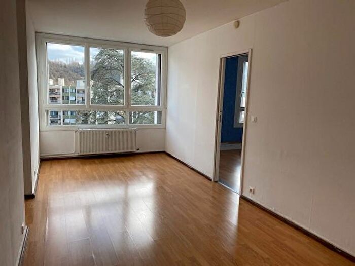 Appartement à louer - Vienne, Estressin - 2 pièces - 1 chambre