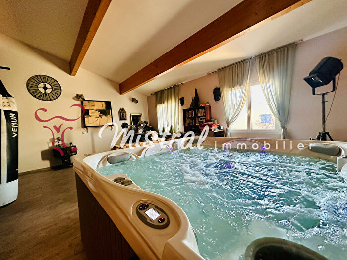 Maison à vendre - Aigues-Mortes - 7 pièces - 4 chambres