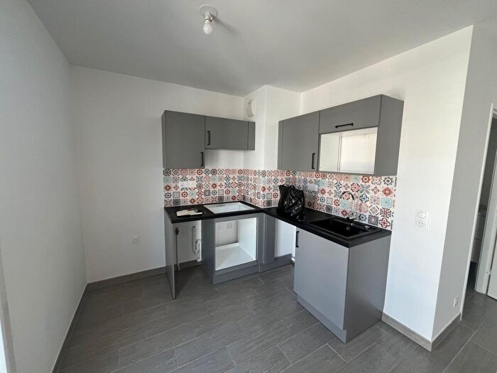 Appartement à louer - Villiers-sur-Marne, Les Perroquets - 2 pièces - 1 chambre