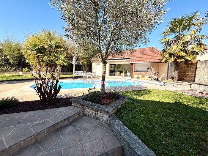Brive-la-Gaillarde, Le Rocher Coupé, Breuil, Malecroix - Maison 6 pièces à vendre