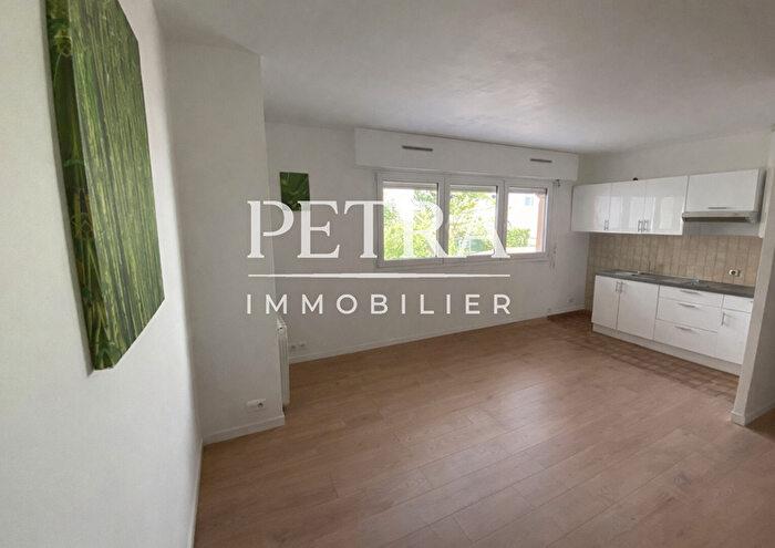 Appartement à louer - Cachan, Centre-ville - 1 pièce - 1 chambre