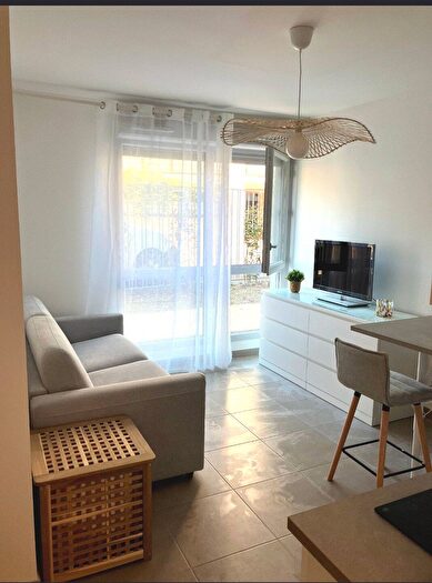 Appartement à louer - Saint-Priest - 1 pièce