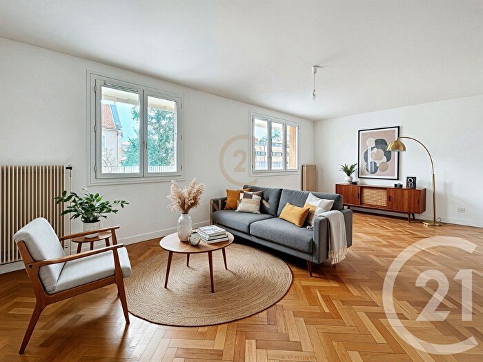 Appartement à vendre - Villeurbanne - 5 pièces - 4 chambres