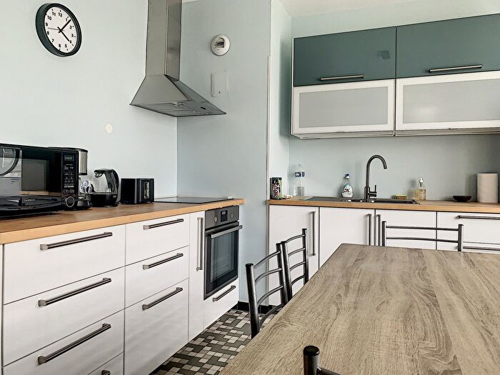 Appartement à louer - Strasbourg, LEsplanade, Citadelle - 1 pièce - 1 chambre