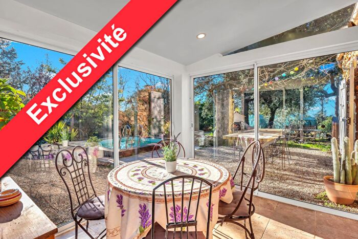 Maison à vendre - Flayosc - 4 pièces - 3 chambres