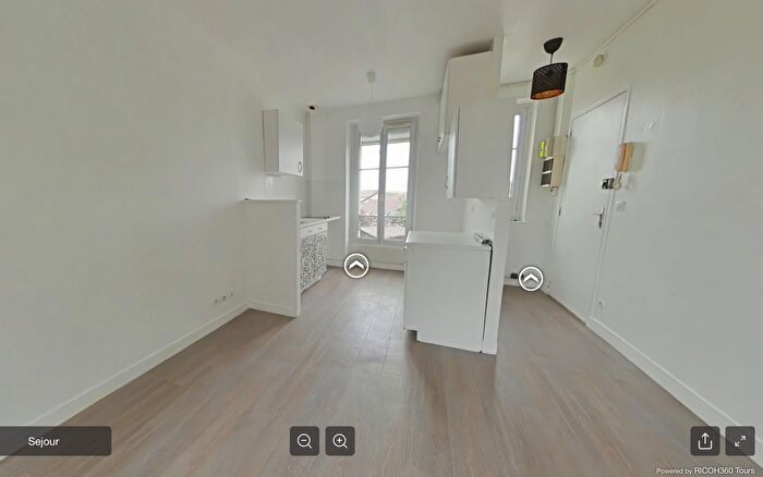 Appartement à louer - Saint-Maur-des-Fossés, Adamville - 2 pièces - 1 chambre