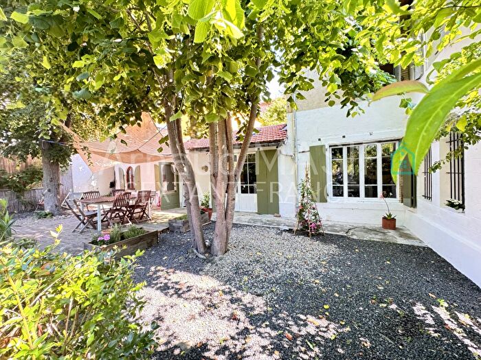 Maison à vendre - Axat - 8 pièces - 5 chambres