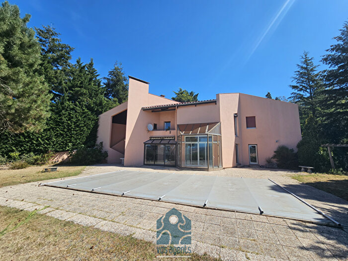 Maison 5 pièces à Veyre-Monton, à vendre