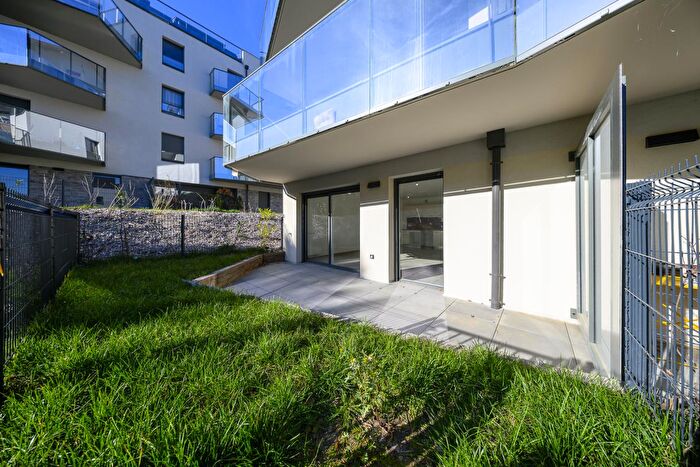 Appartement à vendre - Divonne-les-Bains - 4 pièces - 3 chambres