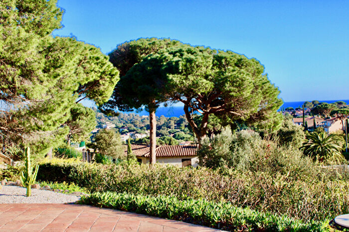 Maison à vendre - Cavalaire-sur-Mer, Castillane, Vivards, Roseraie, Rigaud, Cros de Mouton - 8 pièces - 5 chambres