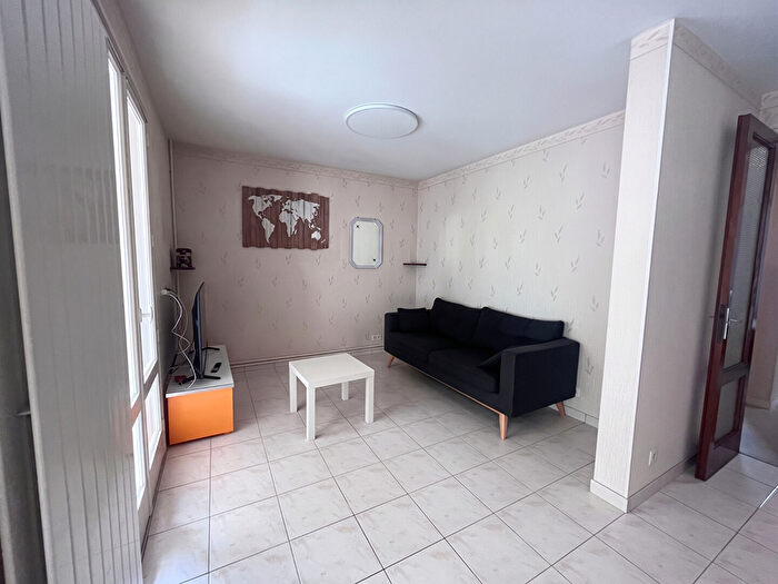 Appartement 1 pièce à Poitiers, Couronneries, à louer