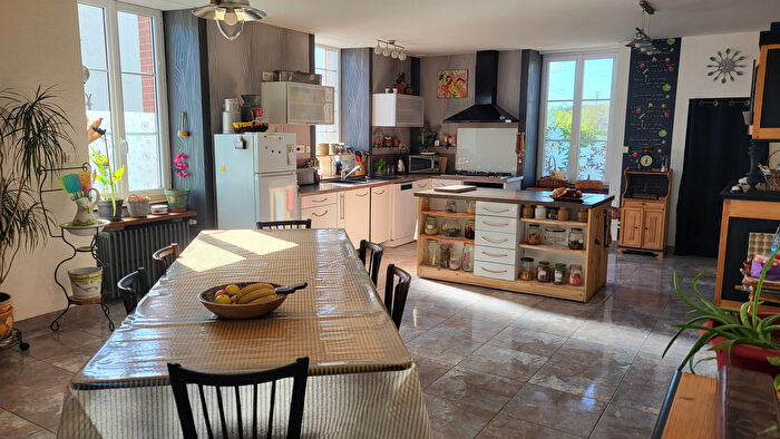 Pouancé - Maison 7 pièces à vendre
