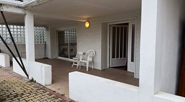 Appartement à louer - Fargues-Saint-Hilaire - 3 pièces - 2 chambres