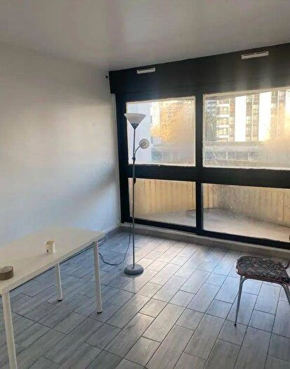 Appartement à louer - Grigny - 5 pièces - 4 chambres