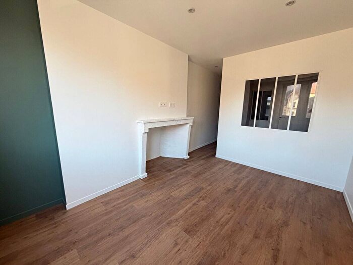 Appartement à louer - Centre Ville, Dole - 1 pièce