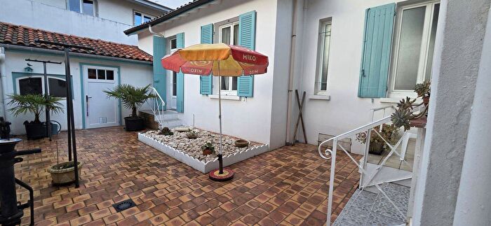 Maison à louer - Agen - 4 pièces - 3 chambres