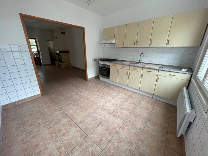 Entre Rte de Poitiers et Rte de Chinon, Loudun - Maison 4 pièces à louer