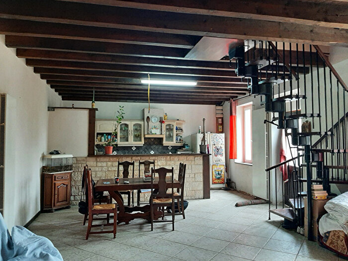 Maison à vendre - Montmort - 4 pièces - 2 chambres