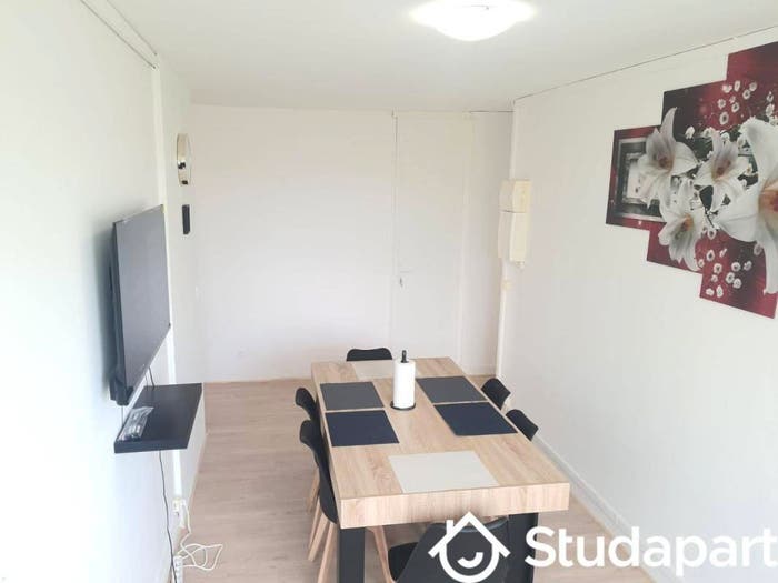 Anjou, Les Ulis - Appartement 1 pièce à louer