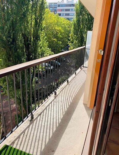 Appartement à louer - Parc Saint Cyr-Haut de Fontenay, Fontenay-le-Fleury - 3 pièces - 2 chambres