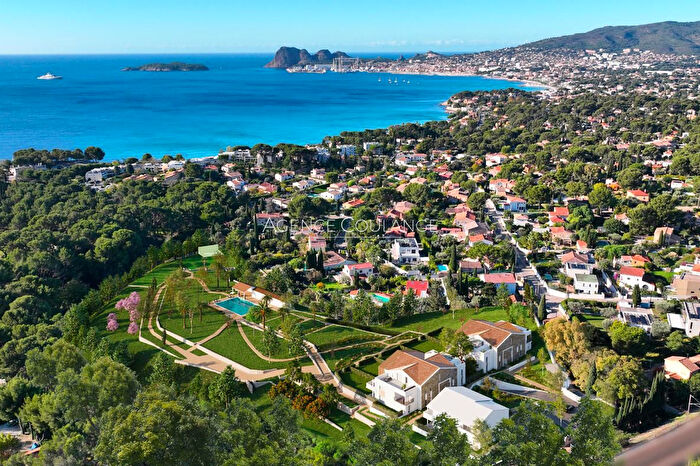 Appartement à vendre - La Ciotat - 3 pièces - 2 chambres