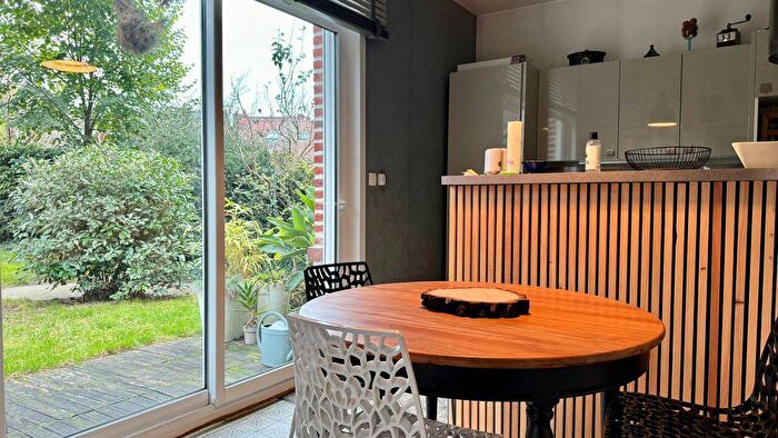 Faubourg Saint Catherine-Faubourg de Paris-Le Vignole, Valenciennes : Appartement 2 pièces à louer