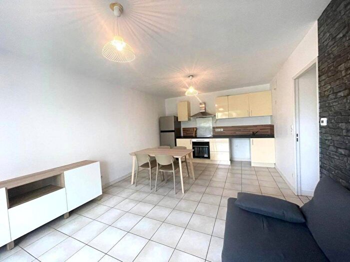 Ustaritz : Appartement 3 pièces à louer