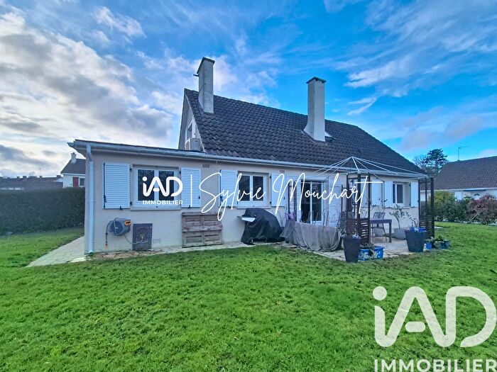 Maison à vendre - Le Mesnil-Saint-Denis - 6 pièces - 4 chambres