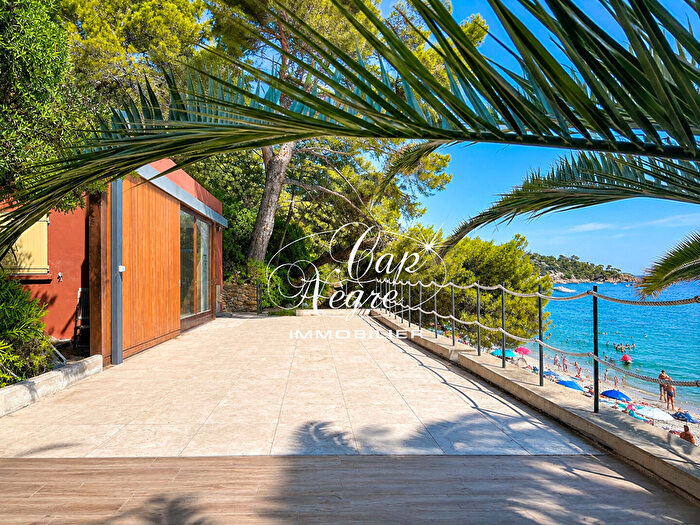 Le Lavandou, Fossette, Aiguebelle, Pointe de la Sèque : Maison 10 pièces à vendre