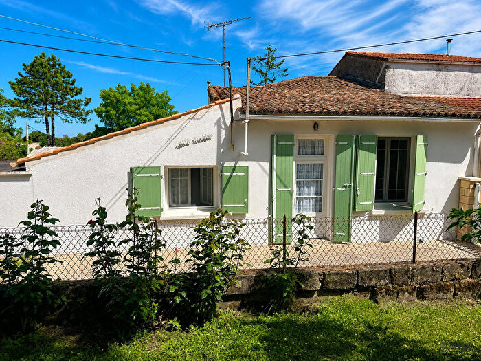 Maison 4 pièces à vendre à Barzan