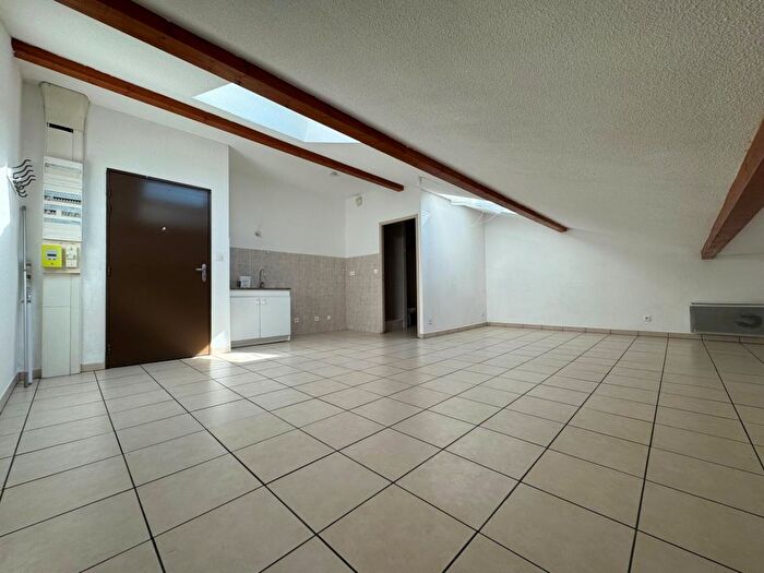 Appartement 1 pièce à Villeurbanne, Ferrandière, Maisons Neuves, à louer
