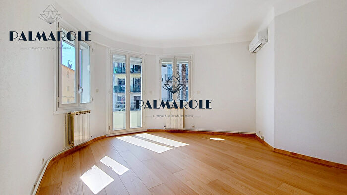 Appartement 3 pièces à Perpignan, La Gare, à louer