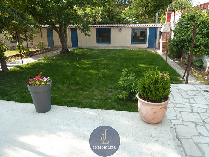 Maison à vendre - Vaujours - 5 pièces - 4 chambres