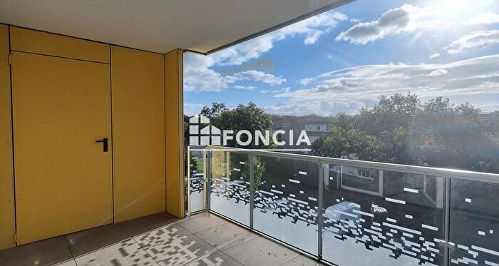 Appartement à vendre - Saint-Genis-Pouilly - 3 pièces - 2 chambres