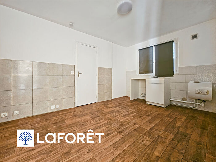 Appartement 1 pièce à louer - Viry-Châtillon, Le Plateau