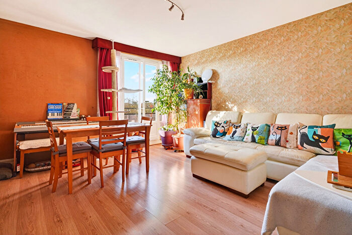 Appartement à vendre - Rosny-sous-Bois, Le Pré Gentil - 3 pièces - 2 chambres