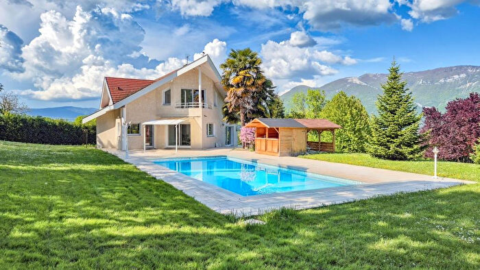 Maison à vendre - Ceyzérieu - 9 pièces - 5 chambres