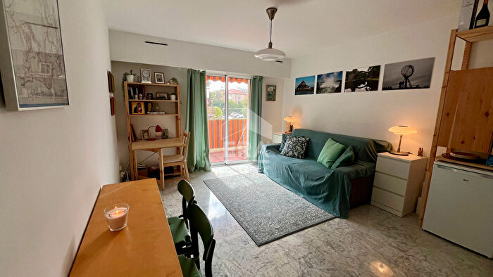 Appartement à vendre - Nice, Arenas - 1 pièce