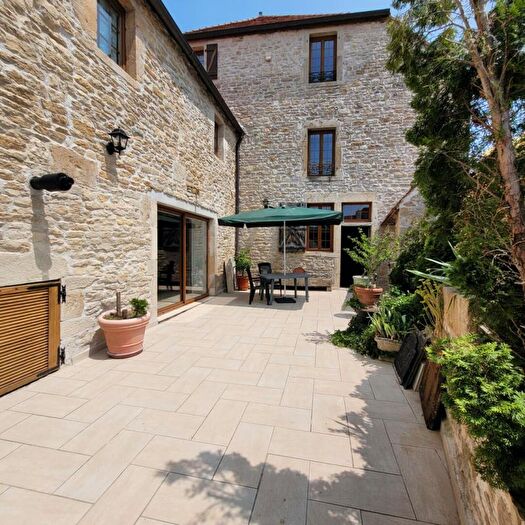 Maison à vendre - Sombernon - 10 pièces - 7 chambres