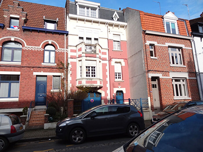 Maison à louer - Hellemmes-Lille, Hellemmes Guinguette - 5 pièces - 4 chambres