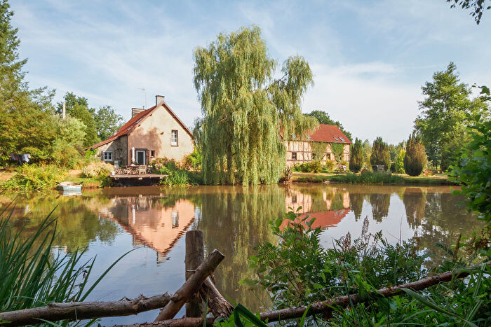 Maison 8 pièces à vendre à Saint-Georges-de-Rouelley