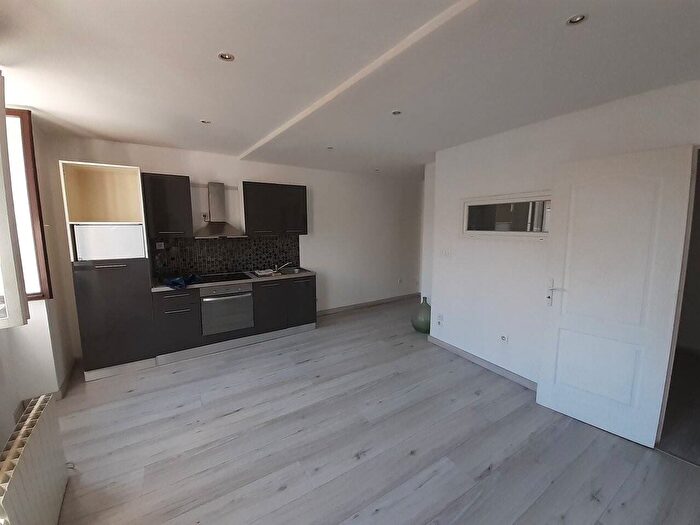 Appartement à louer - Oiselet la Grive, Bourgoin-Jallieu - 2 pièces - 1 chambre