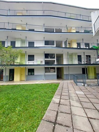 Appartement à louer - Hyper Centre-Vieille Ville, Saint-Étienne - 2 pièces - 1 chambre