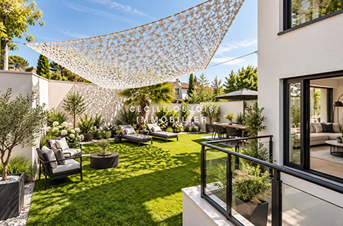 Maison 10 pièces à Maisons-Alfort, à vendre