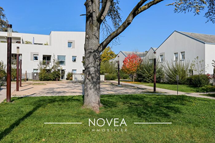 Appartement à vendre - Saint-Cyr-au-Mont-dOr - 3 pièces - 2 chambres