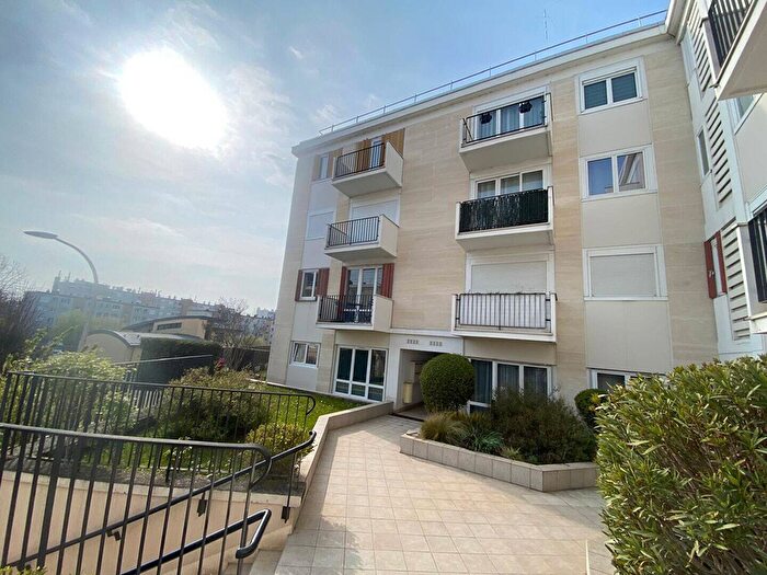 Appartement à louer - Les Franchises, Eaubonne - 3 pièces - 2 chambres