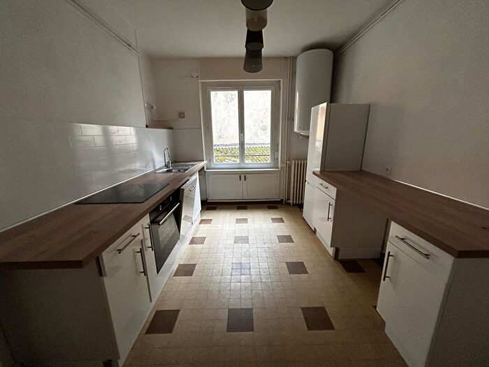 Appartement à louer - Le Creusot, Nord Ouest - 4 pièces - 3 chambres